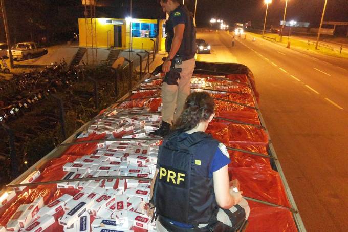 Polícia Rodoviária Apreende 330 000 Maços De Cigarro Em São Paulo