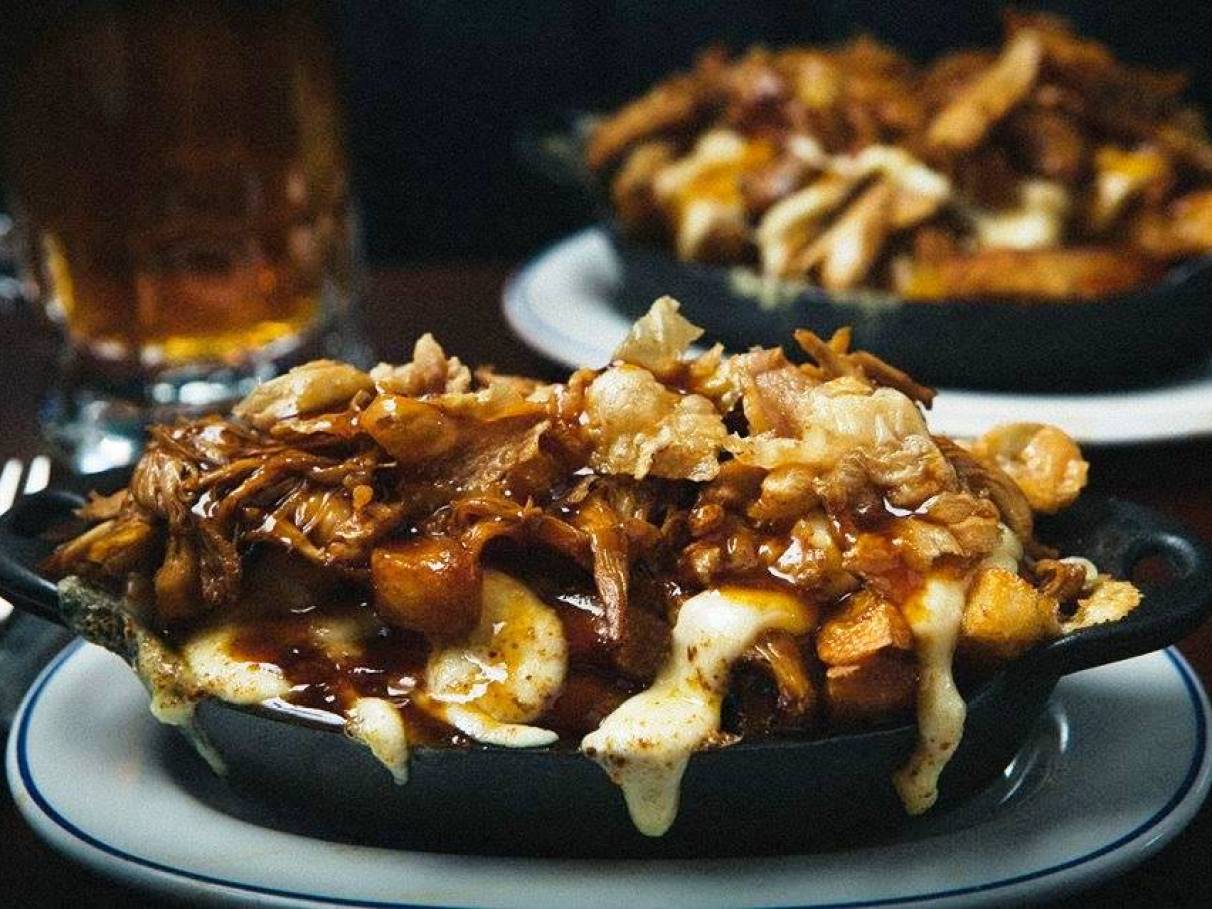 Receita De Molho Poutine Culinária Canadense: Poutine Com Molho E