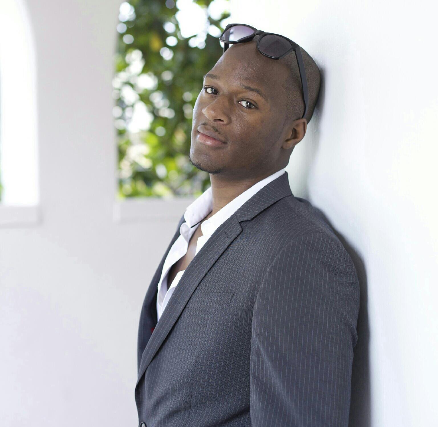 Vocalista de Amy Winehouse faz show solo e lista músicas favoritas ...