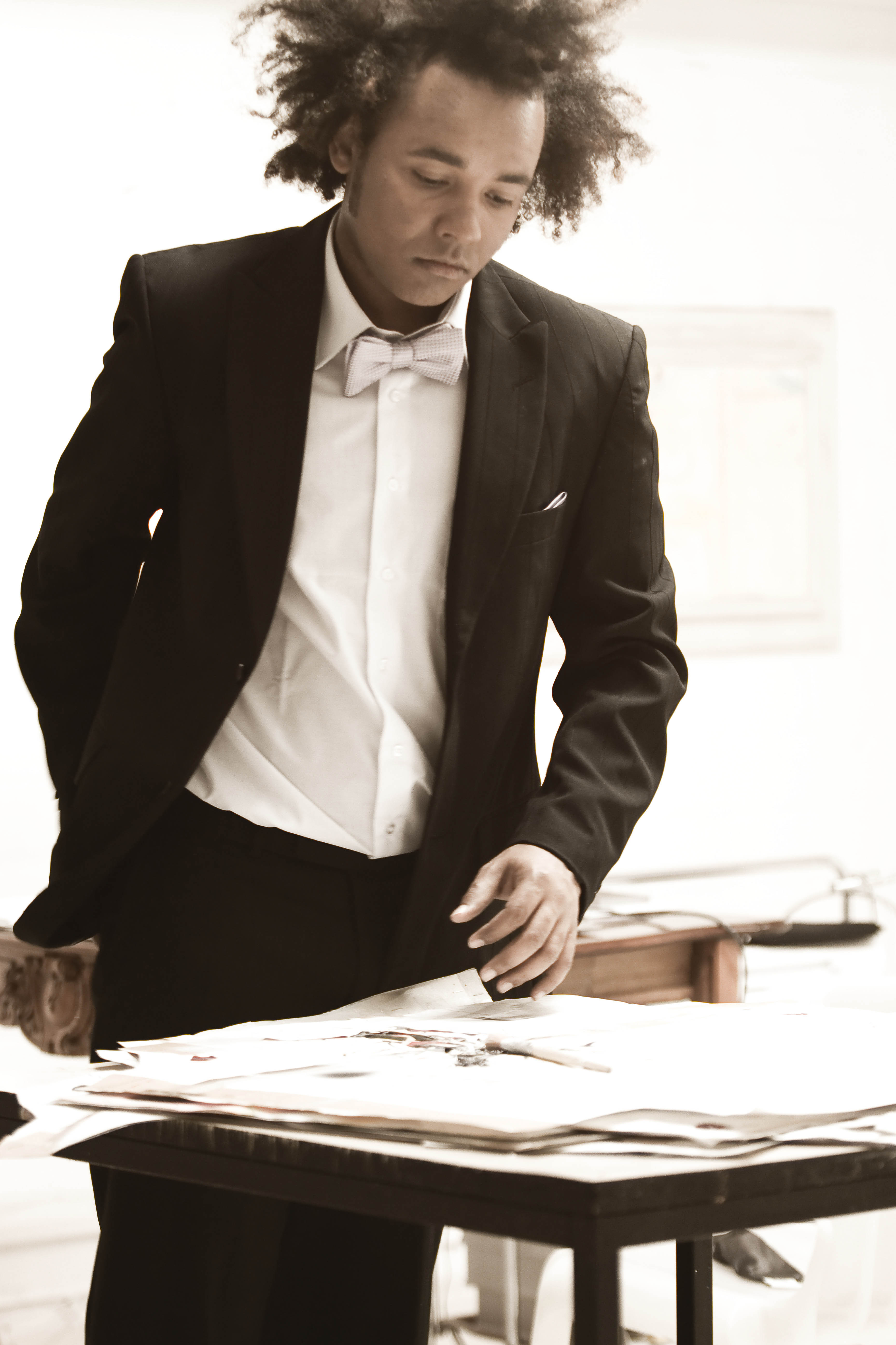 Alex Mello interpreta Basquiat em “In the Place — Um Lugar para Estar ...