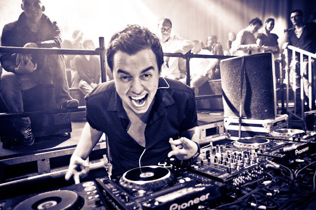 DJ Quintino elege os hits do verão | VEJA SÃO PAULO
