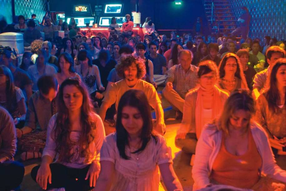 Yoga Rave | VEJA SÃO PAULO