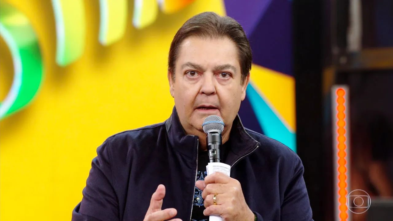 Faustão apresenta melhora e deixa UTI de hospital em SP | VEJA SÃO PAULO