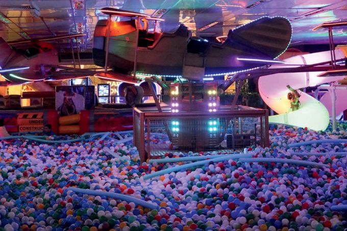 Shopping D tem piscina com mais de 1 milhão de bolinhas | VEJA SÃO PAULO
